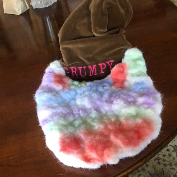 Disney | Accessories | Grumpy Dwarfs Hat And Rainbow Beard For ...